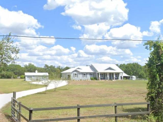 3 Br, 3 bath, Single Family 6930 60th Ave E