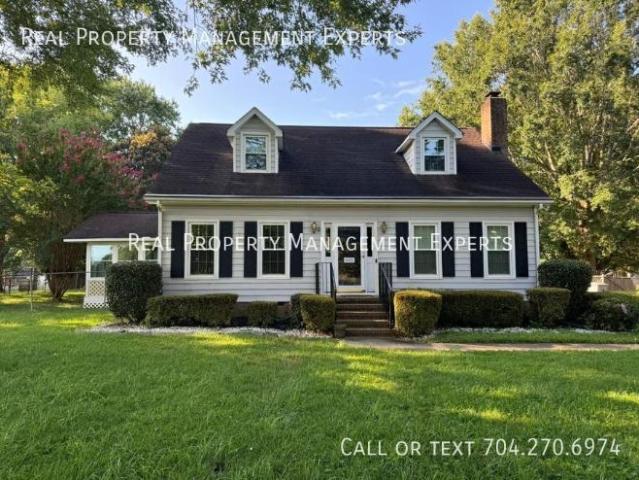 3 Br, 3 bath, Single Family 6008 Mallard Dr