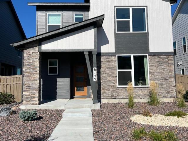 3 Br, 3 bath, Single Family 6159 Lantana Light Vw
