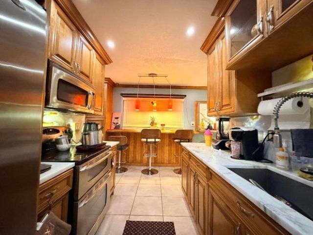 3 Br, 3 bath, Single Family 61 NW 110th Avenue