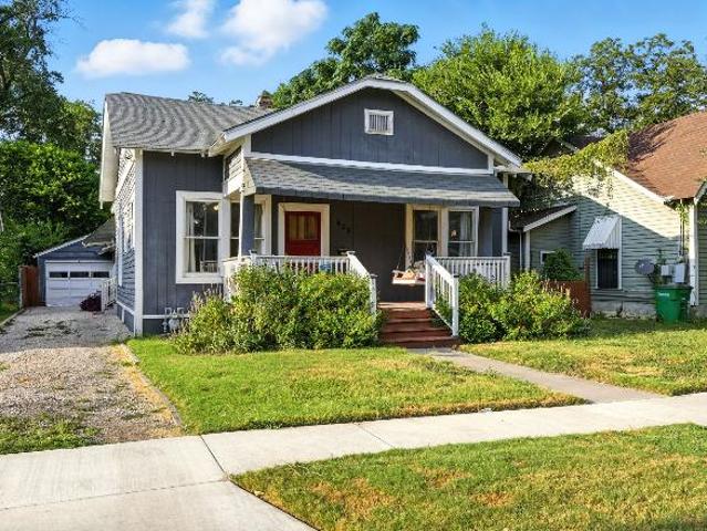 3 Br, 3 bath, Single Family 629 Delmar St