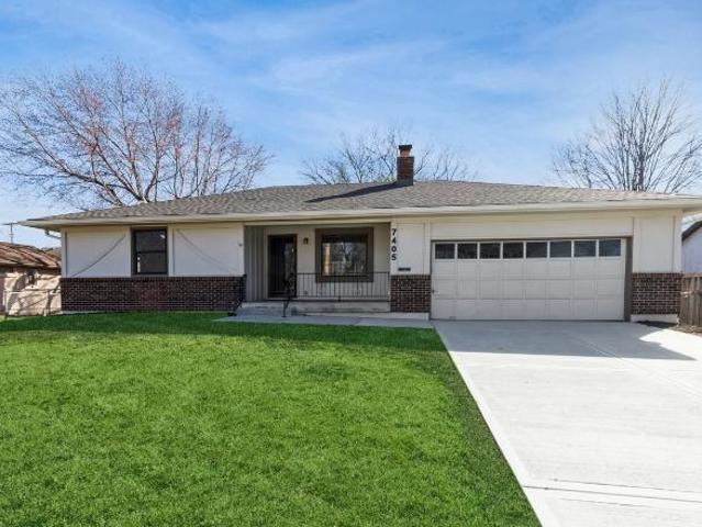 3 Br, 3 bath, Single Family 7405 West 74th Street