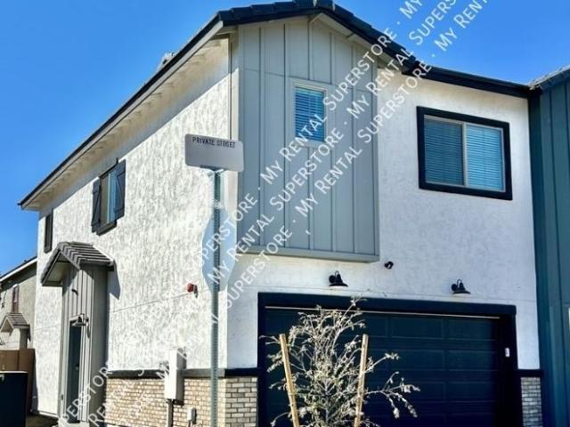 3 Br, 3 bath, Single Family 7506 S 75th Dr