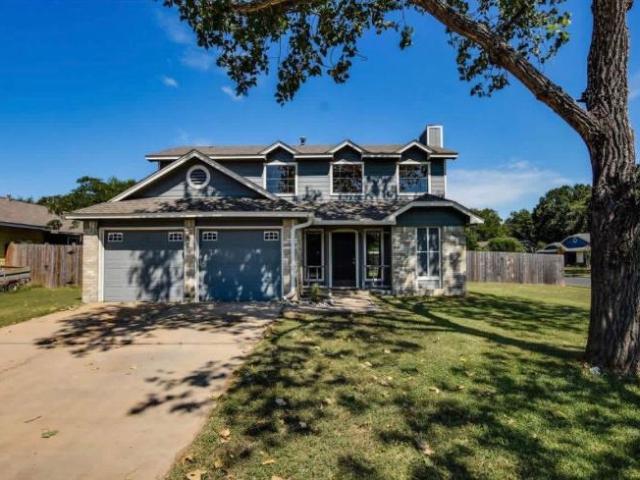 3 Br, 3 bath, Single Family 7700 Wakefield Dr