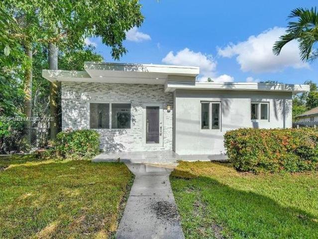 3 Br, 3 bath, Single Family 7902 SW 67th Ave