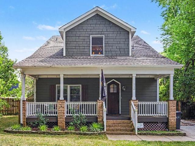 3 Br, 3 bath, Single Family 710 E 26th St
