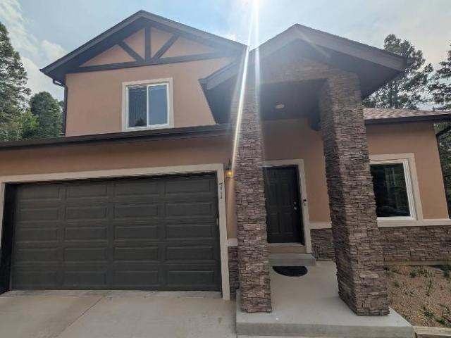 3 Br, 3 bath, Single Family 71 Mount Elbert Drive