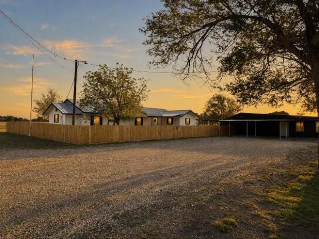 3 Br, 3 bath, Single Family 7212 N County Road 3300