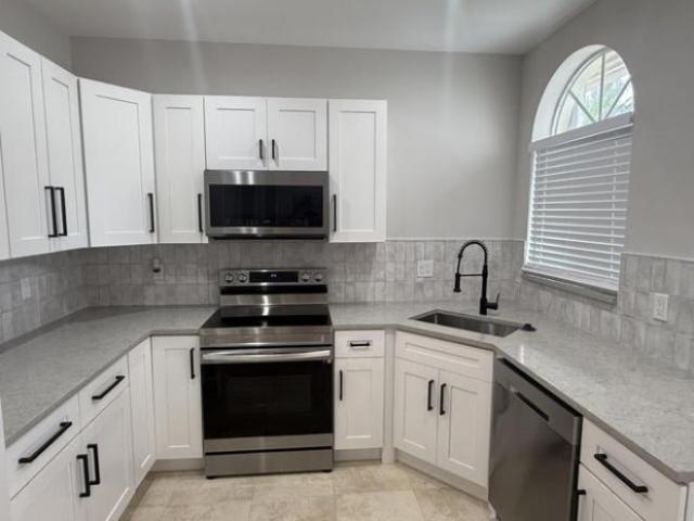 3 Br, 3 bath, Single Family 7218 Panache Way