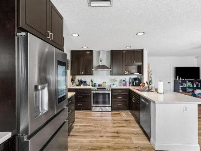 3 Br, 3 bath, Single Family 7366 Ashley Shores Circle