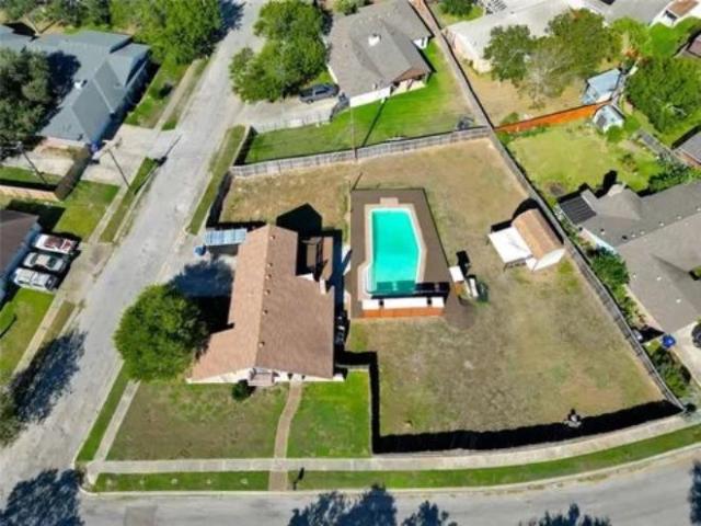 3 Br, 3 bath, Single Family 845 Egyptian Dr