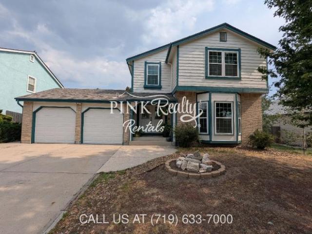 3 Br, 3 bath, Single Family 8560 Avens Circle