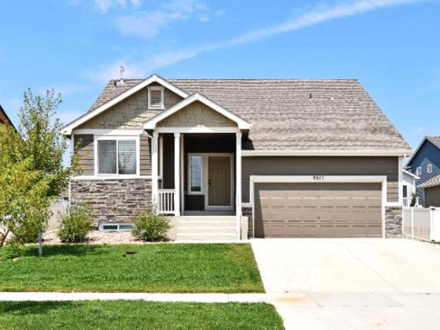 3 Br, 3 bath, Single Family 8615 15th St Rd