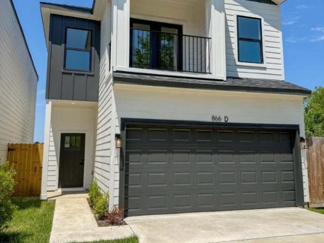 3 Br, 3 bath, Single Family 866 Rachel St