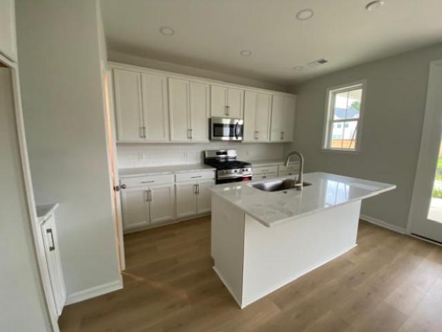 3 Br, 3 bath, Single Family 8734 Revivial Rd