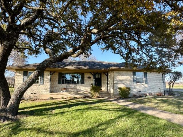 3 Br, 3 bath, Single Family 880 Estelle Ln
