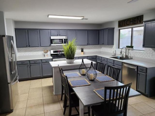 3 Br, 3 bath, Single Family 8928 East Pampa Ave