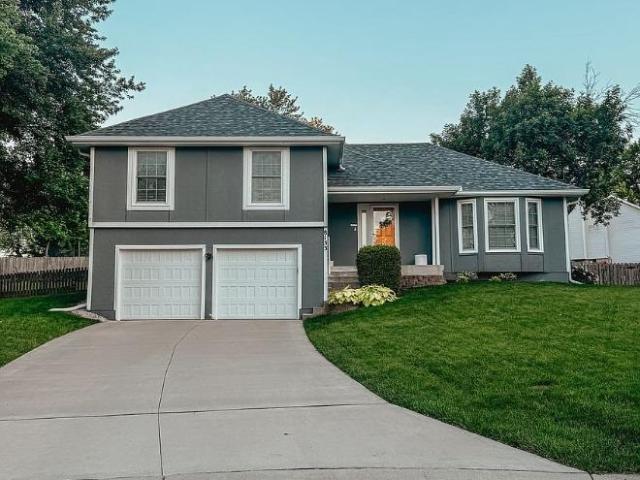 3 Br, 3 bath, Single Family 8133 Swarner Dr