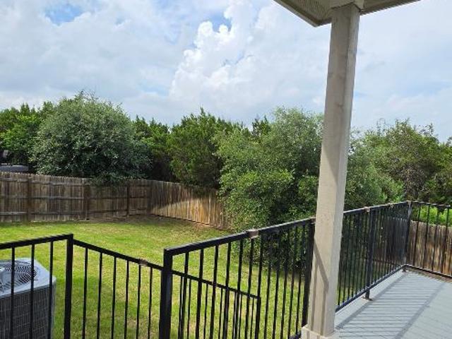 3 Br, 3 bath, Single Family 8340 Mimi Ln