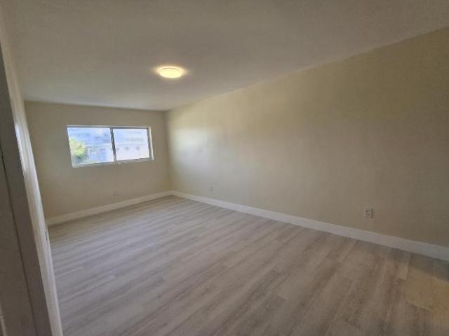3 Br, 3 bath, Single Family 834 Raymond Street