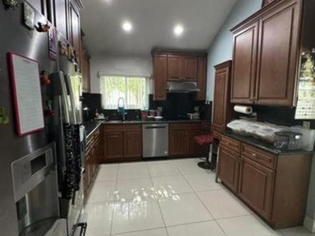 3 Br, 3 bath, Single Family 8 Elton Place