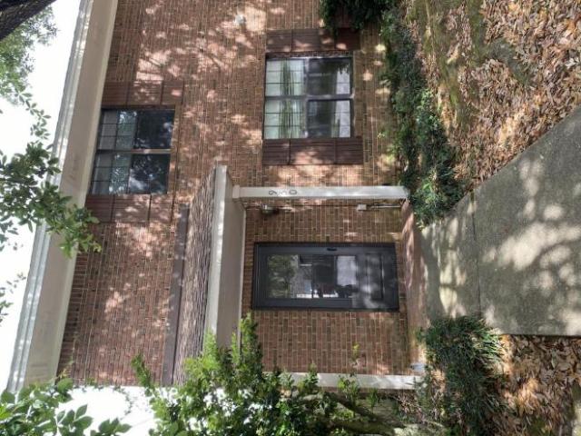 3 Br, 3 bath, Single Family 950 Jefferson Dr