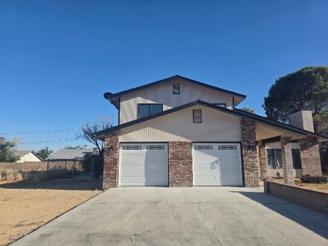 3 Br, 3 bath, Single Family 9848 Karen Ave