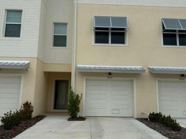 3 Br, 3 bath, Single Family 9943 Rd