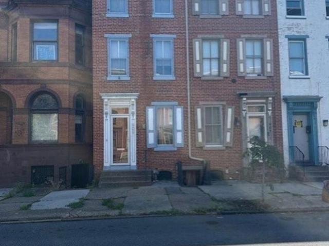 3 Br, 3 bath, Single Family 909 N 2nd St