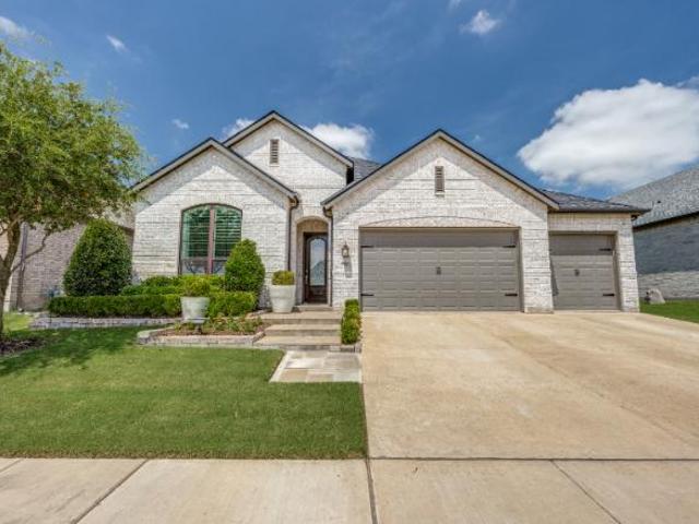 3 Br, 3 bath, Single Family 914 Songbid Ln