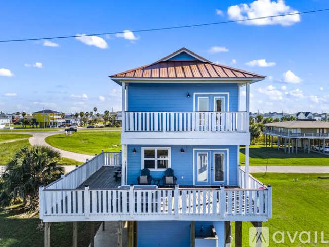 3 BR, 3 BA Apartment 14204 Miramar Drive, Galveston, TX 77554