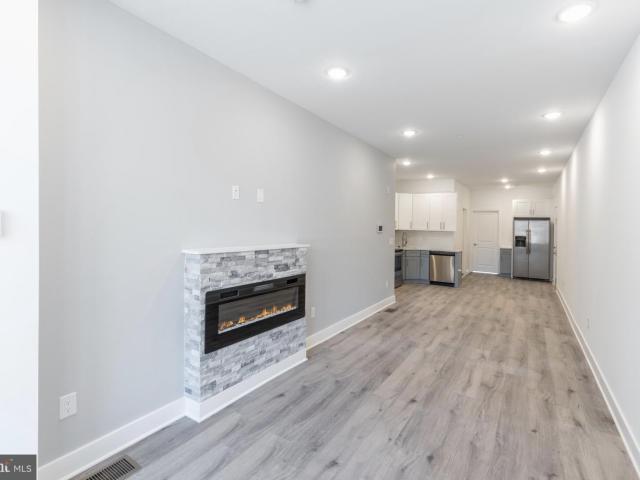 3 BR, 3 BA Apartment 1423 N 8th St, Philadelphia, PA 19122