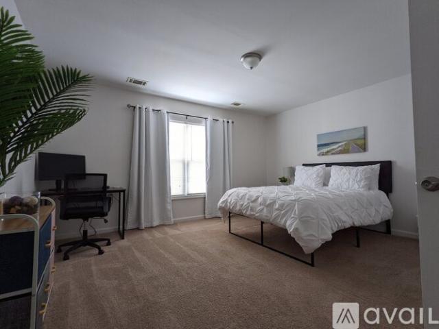 3 BR, 3 BA Apartment 1510 East Henry Street, Unit 1510 Savannah, Savannah, GA 31404