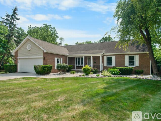3 BR, 3 BA Apartment 1511 Fall Creek Lane, Ann Arbor, MI 48108