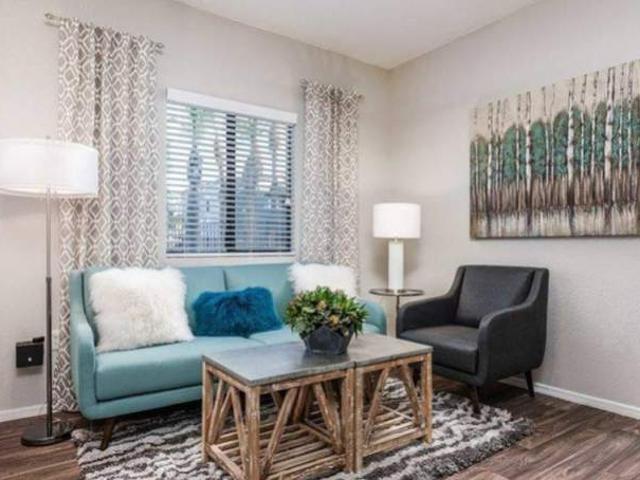 3 BR, 3 BA Apartment 1700 N 103rd Ave, Avondale, AZ 85392