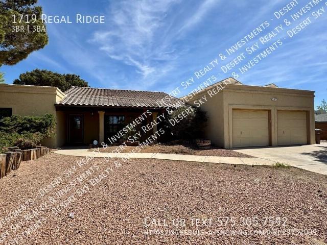 3 BR, 3 BA Apartment 1719 Regal Ridge, Las Cruces, NM 88011