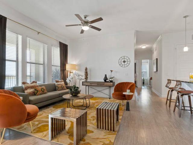 3 BR, 3 BA Apartment 1850 Mercer Pkwy, Farmers Branch, TX 75234