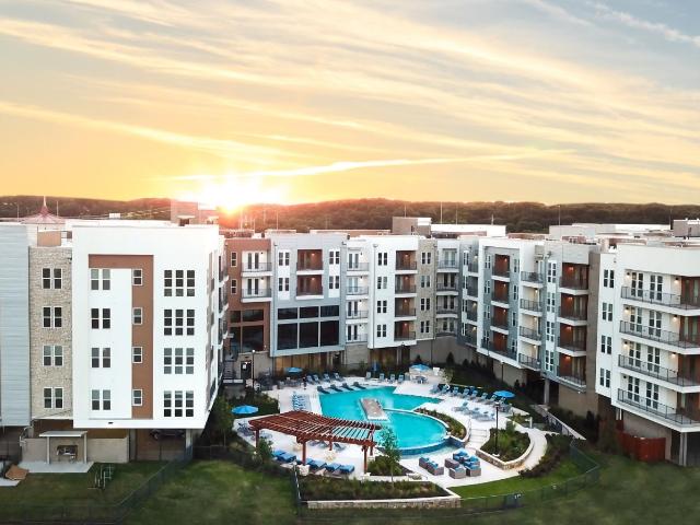 3 BR, 3 BA Apartment 1852 E Northside Dr Unit 2443, Fort Worth, TX 76106