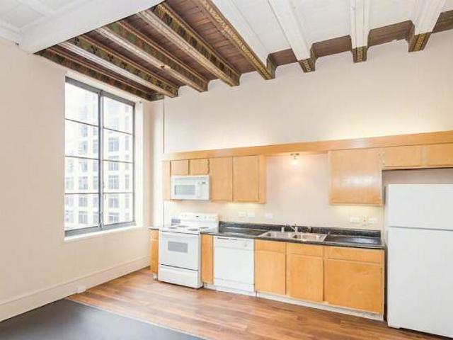 3 BR, 3 BA Apartment 1900 Elm St, Dallas, TX 75201