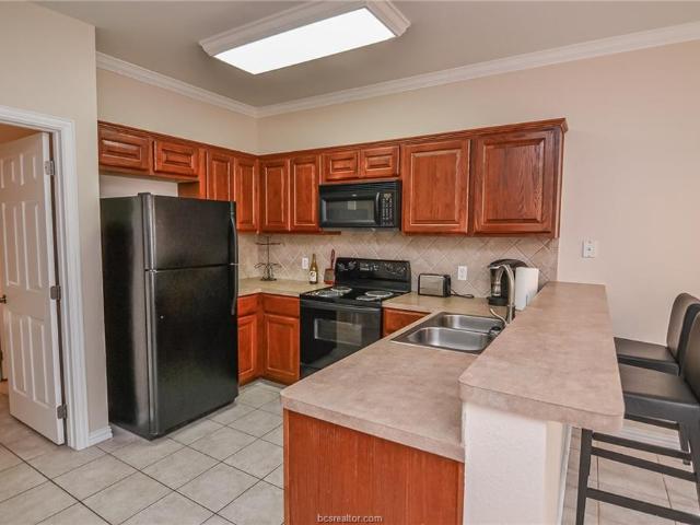 3 BR, 3 BA Apartment 1001 Krenek Tap Road, College Station, TX 77840