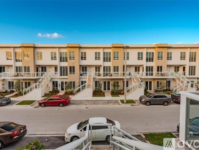 3 BR, 3 BA Apartment 10220 NW 63rd Terrace, Unit 217, Doral, FL 33178
