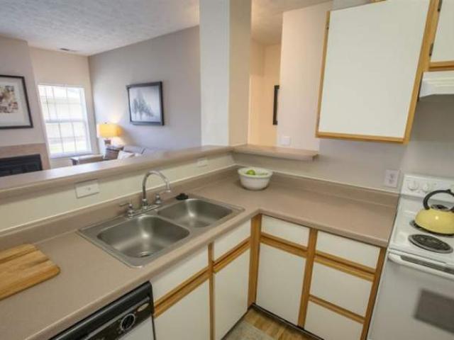3 BR, 3 BA Apartment 10272 Steeplechase Dr, Avon, IN 46123