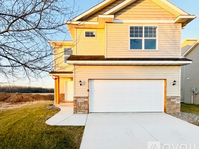 3 BR, 3 BA Apartment 1031 45th Ave NE, St. Cloud, MN 56304