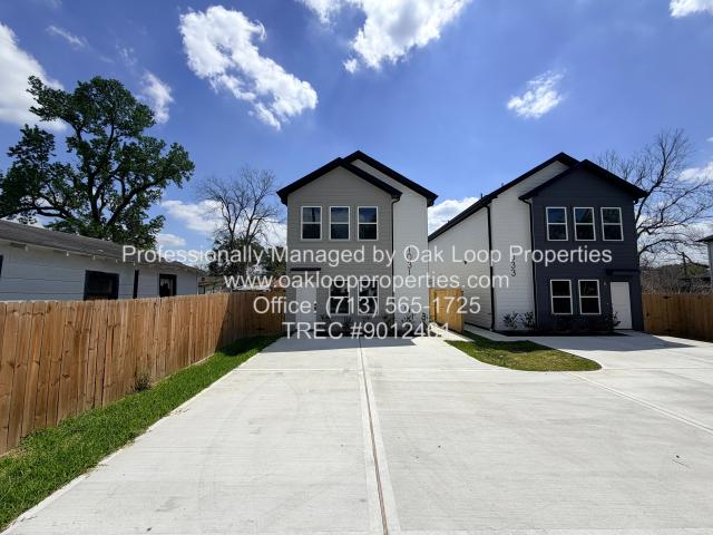 3 BR, 3 BA Apartment 1031 North Lane #A, Houston, TX 77088