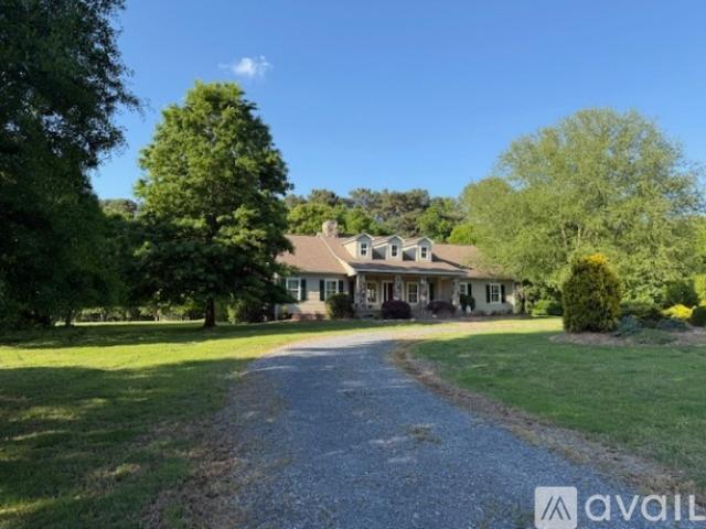 3 BR, 3 BA Apartment 105 W Hunt Bend Rd, Calhoun, GA 30701