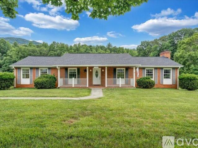 3 BR, 3 BA Apartment 1066 Coopers Cove Rd, Hardy, VA 24101