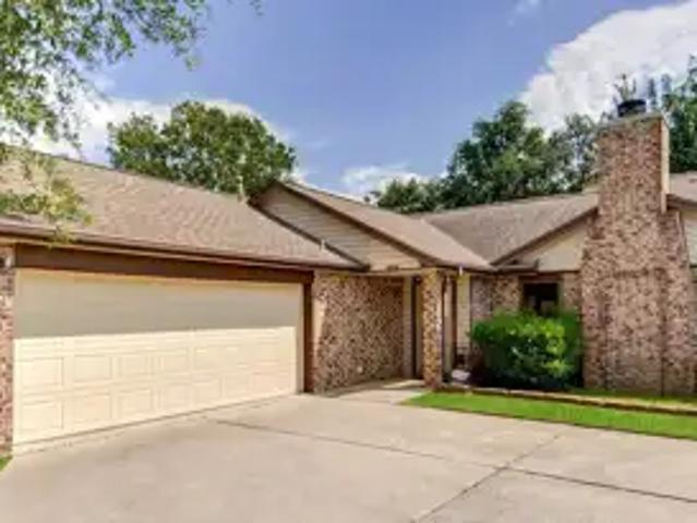 3 BR, 3 BA Apartment 10928 Collingswood Dr, La Porte, TX 77571