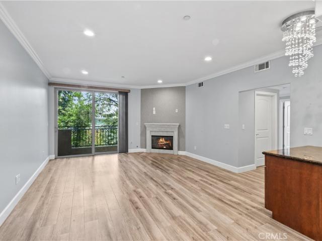 3 BR, 3 BA Apartment 11280 La Maida Street, North Hollywood, CA 91602