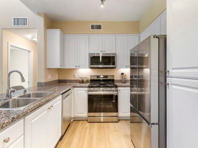 3 BR, 3 BA Apartment 1137 North Central Avenue Unit 007 704, Glendale, CA 91202