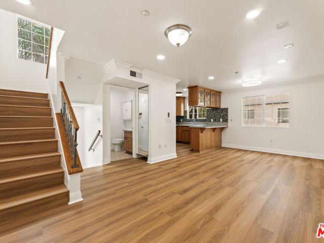 3 BR, 3 BA Apartment 11738 Valley View Avenue, Whittier, CA 90604
